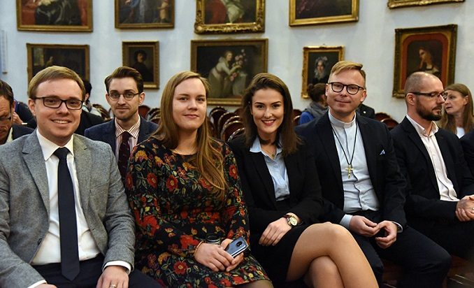 Oblackie media: "Misyjne drogi" i misyjne.pl nagrodzone przez Episkopat ...